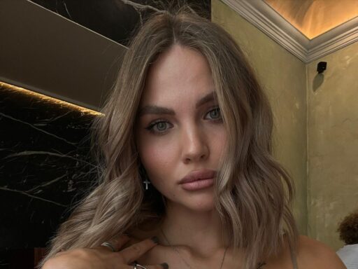 Звезда «Дома-2» Анита Кобелева разбилась на Бали, упав с моста - ACA.RU